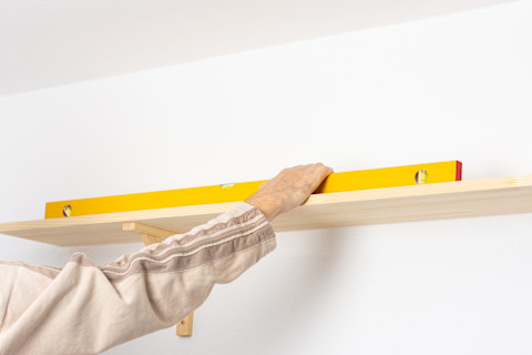 Stappenplan voor planken ophangen
