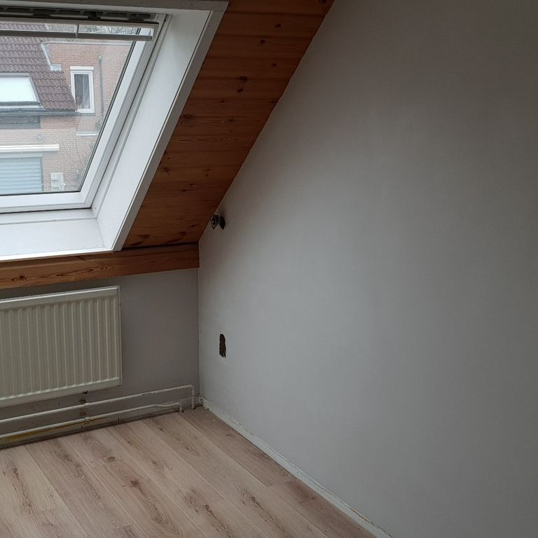 Grof stucwerk glad maken? Prijzen: Vanaf €9,- Per M2