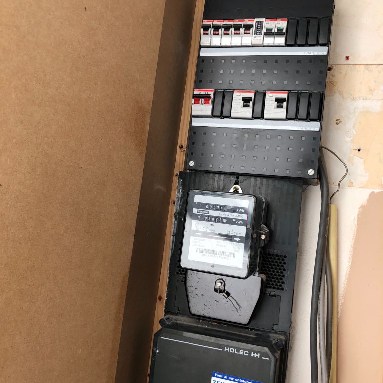 Abb groepenkast uitbreiden? Vind de juiste elektricien | Werkspot