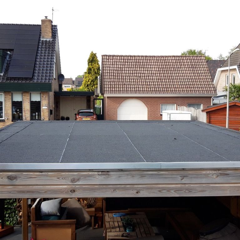 Dakrand plaatsen? Vind de juiste dakdekker | Werkspot