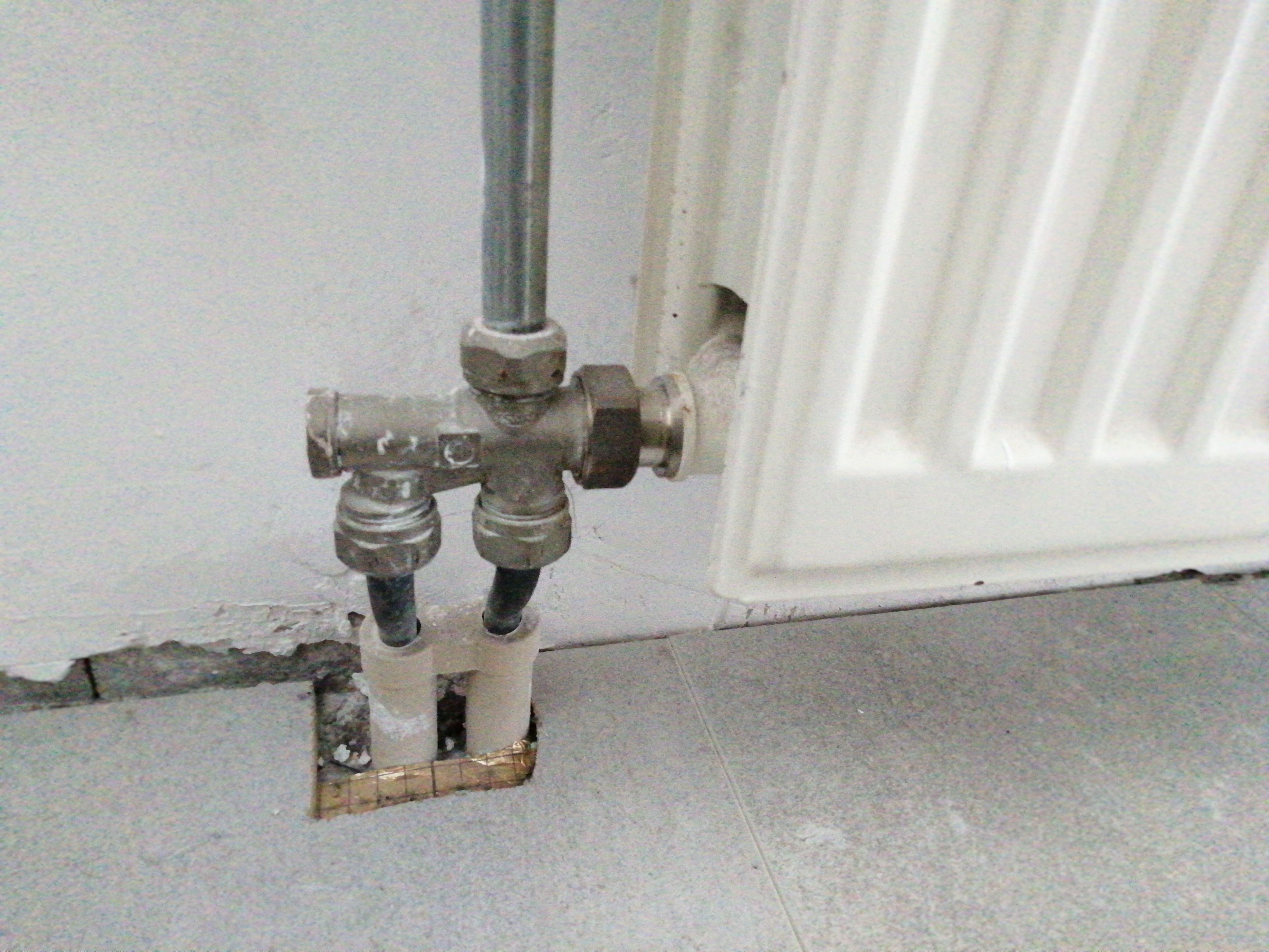 Radiatioren plaatsen of vervangen: 3 radiatoren; Nieuwe radiatoren ...