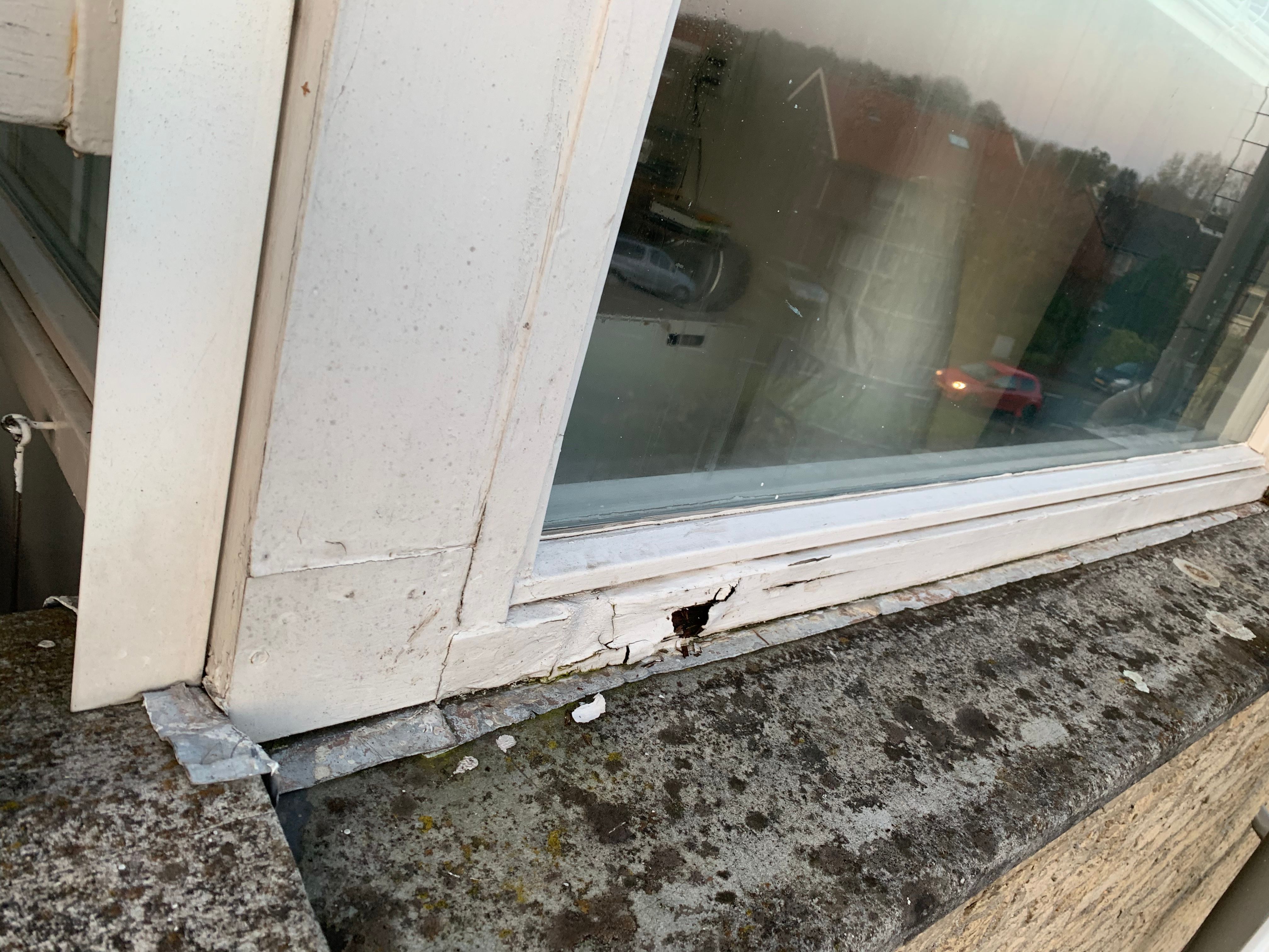 Raamkozijnen repareren: 3 ramen; Kozijn, Lood onder kozijn - Werkspot