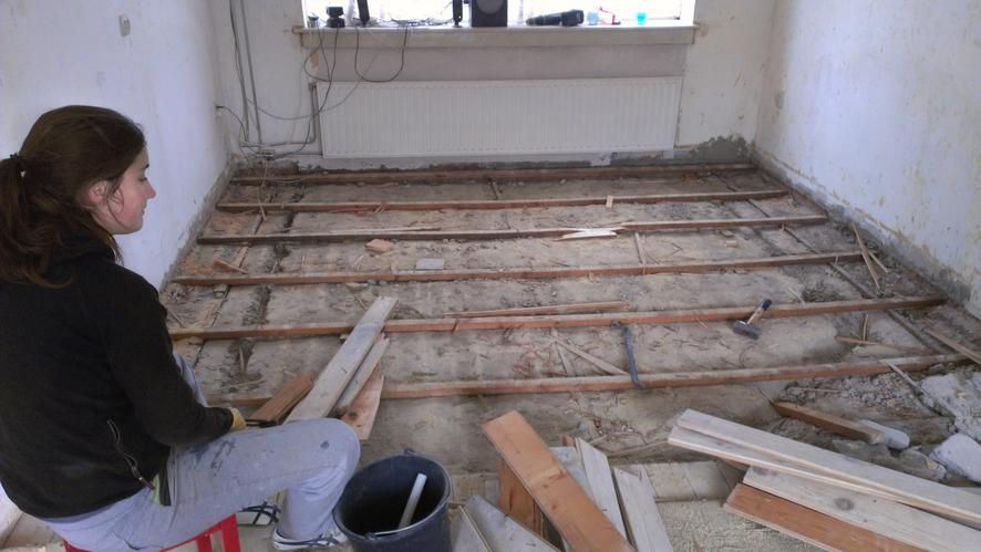 Houten vloer vervangen of vloer vervangen door betonnen vloer met v ...
