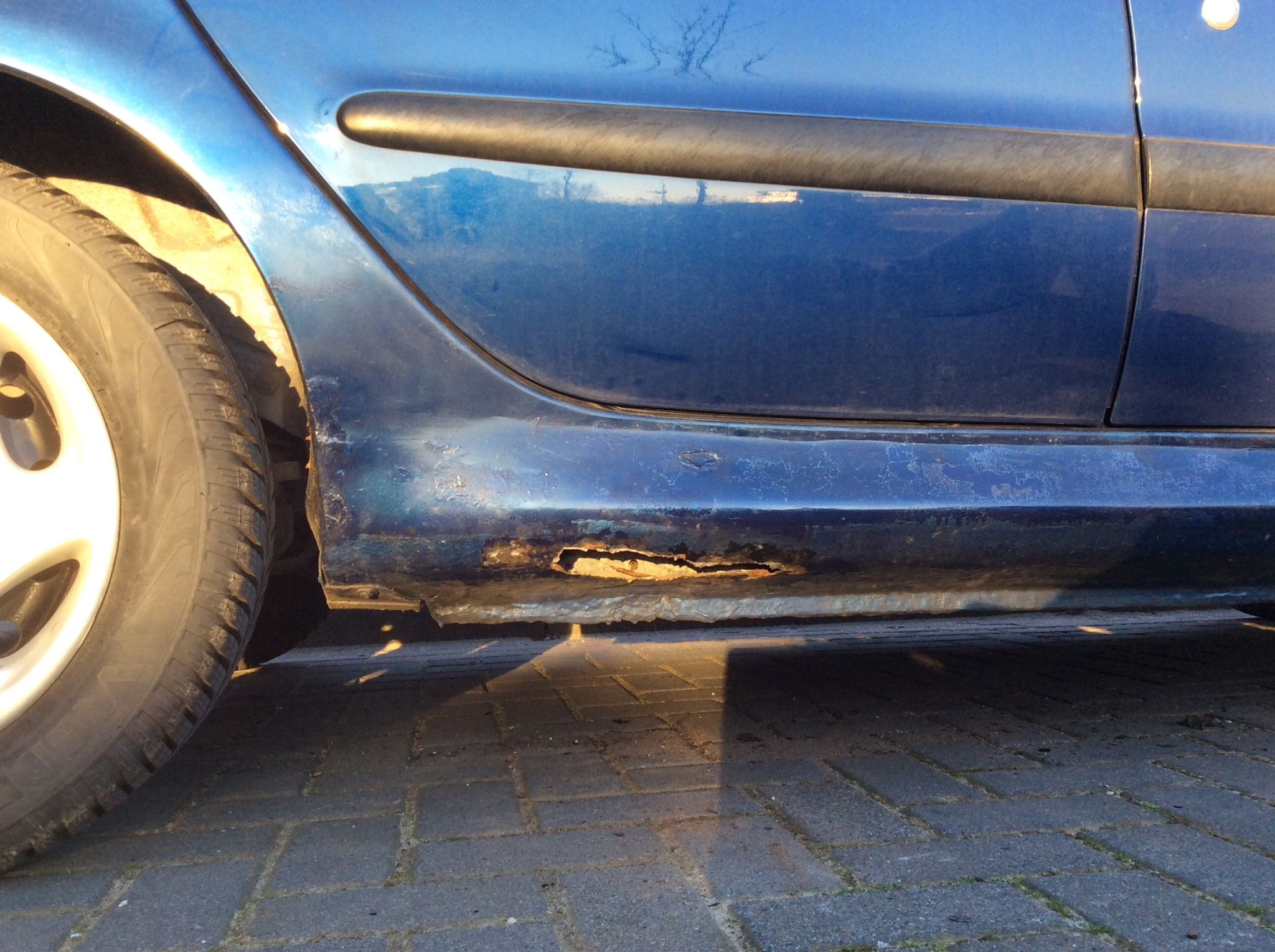 Dorpel lassen auto - Werkspot