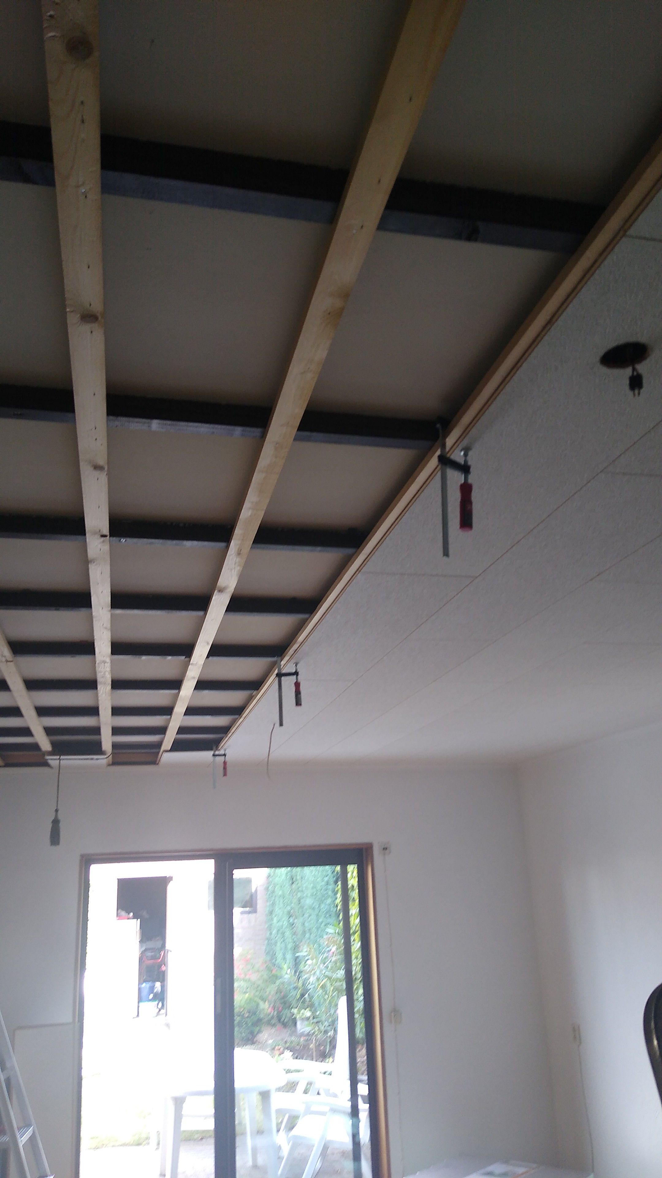 Plafond: 30 m²; Plafond maken verklaar. Kan op bestaand regelwerk ...