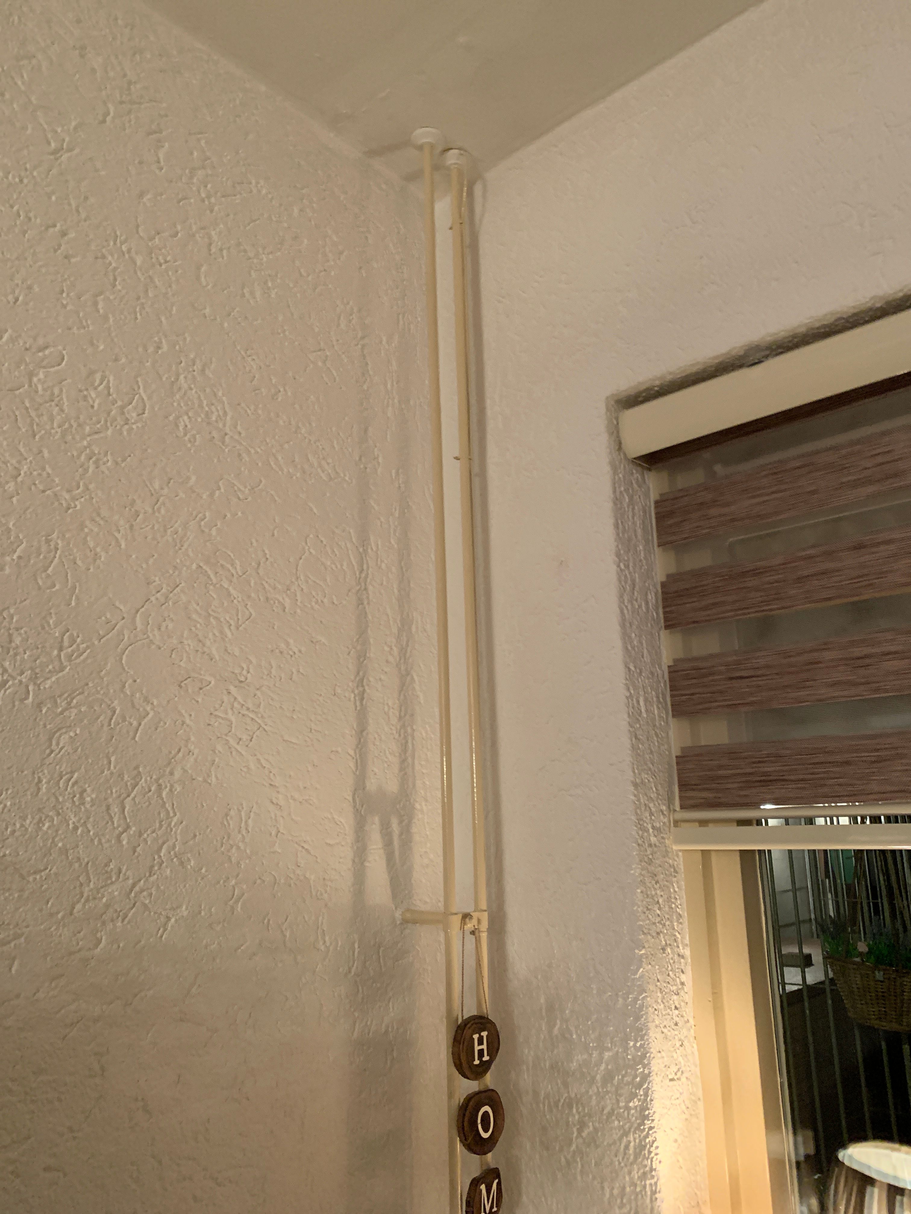 Koof plaatsen: 1 kamer; Koof maken voor verwarmingsbuizen in de woo ...