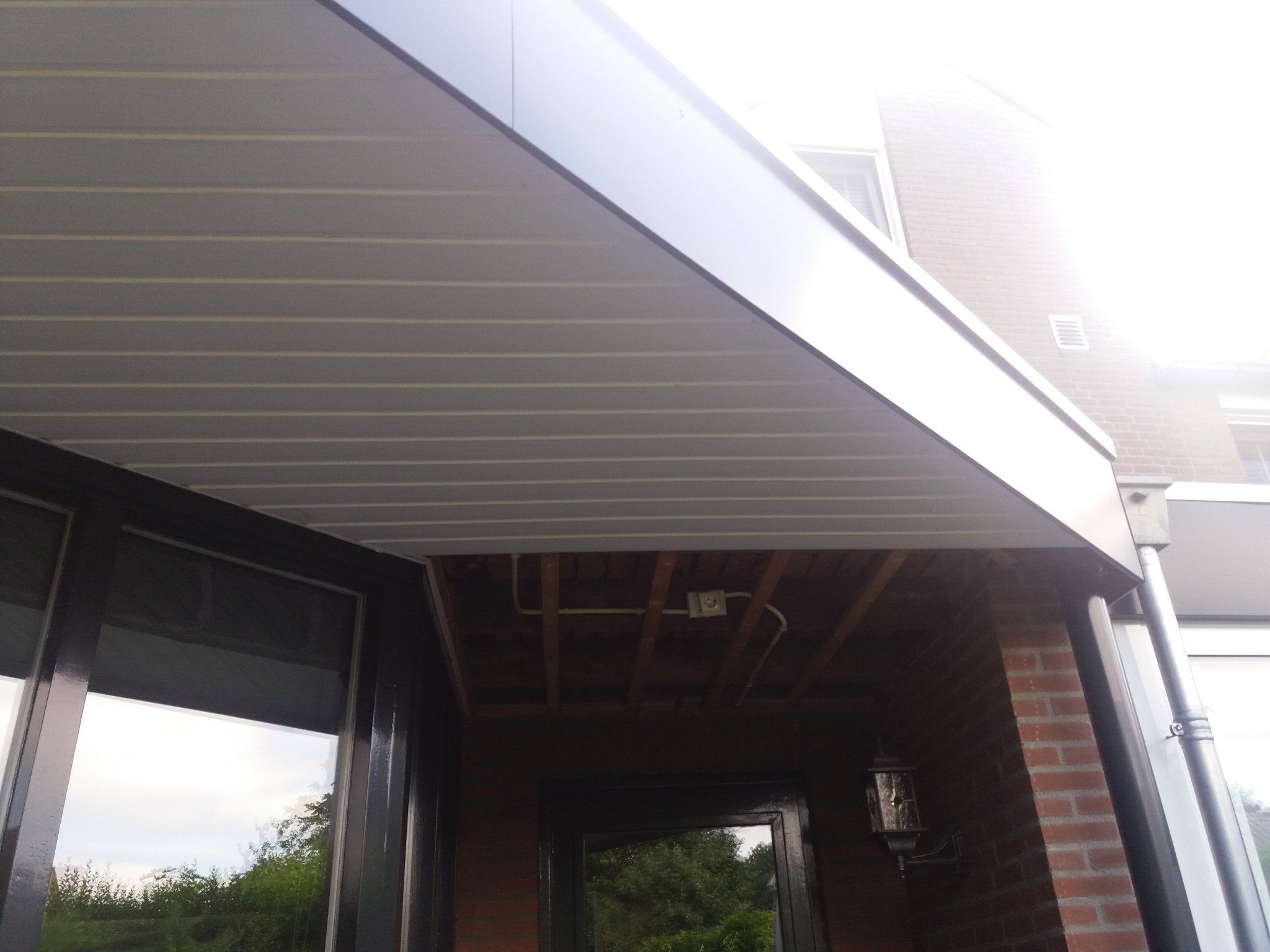 Overkapping/ aanbouw (buiten) plafond maken - Werkspot