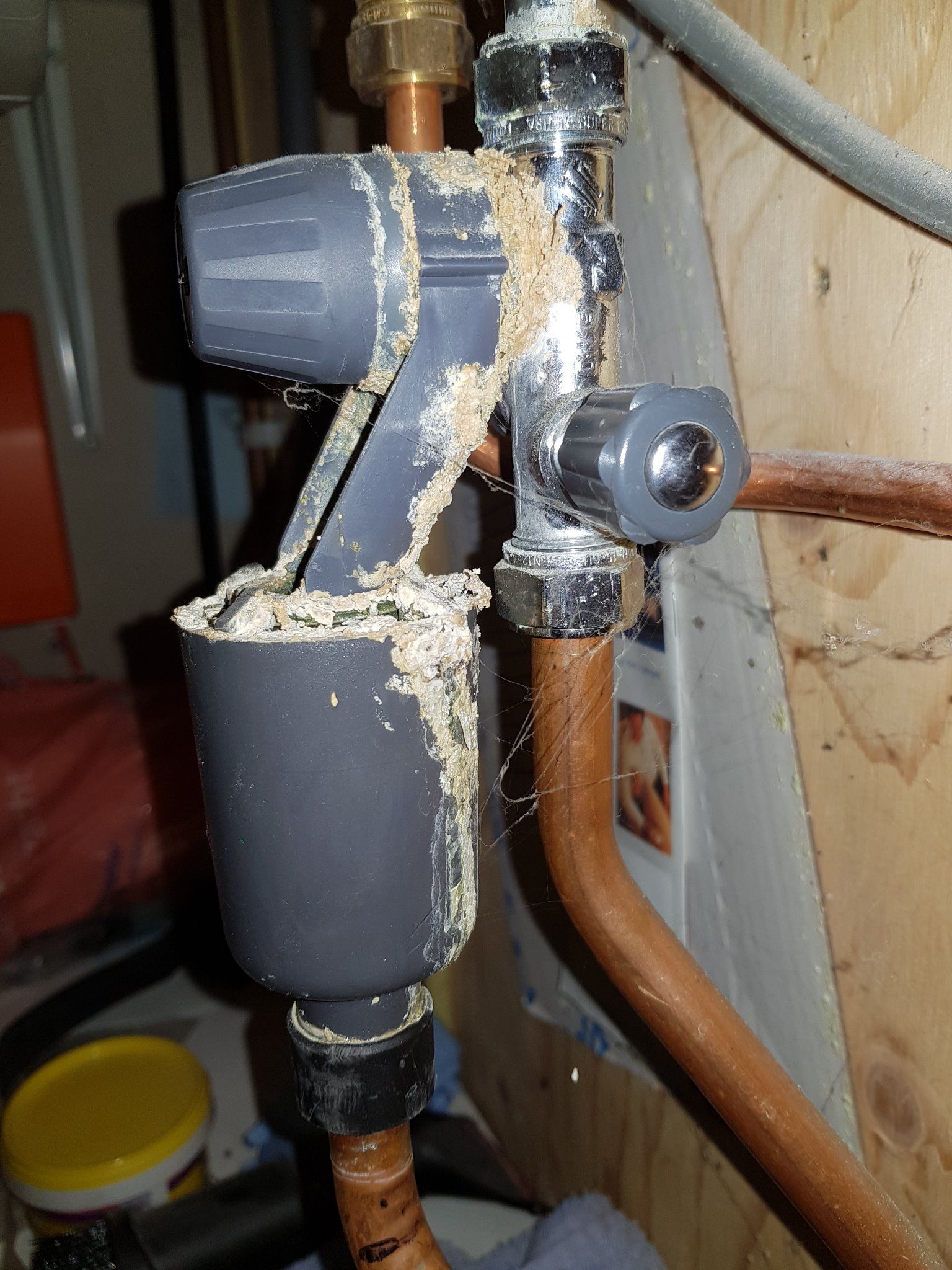 Overdrukventiel boiler vervangen - Werkspot