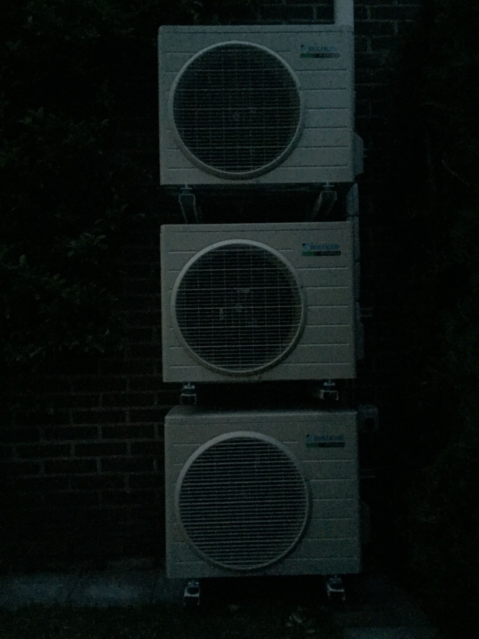 plaatsen airco zolder/slaapkamer - Werkspot plaatsen airco zolder/slaapkamer - Werkspot