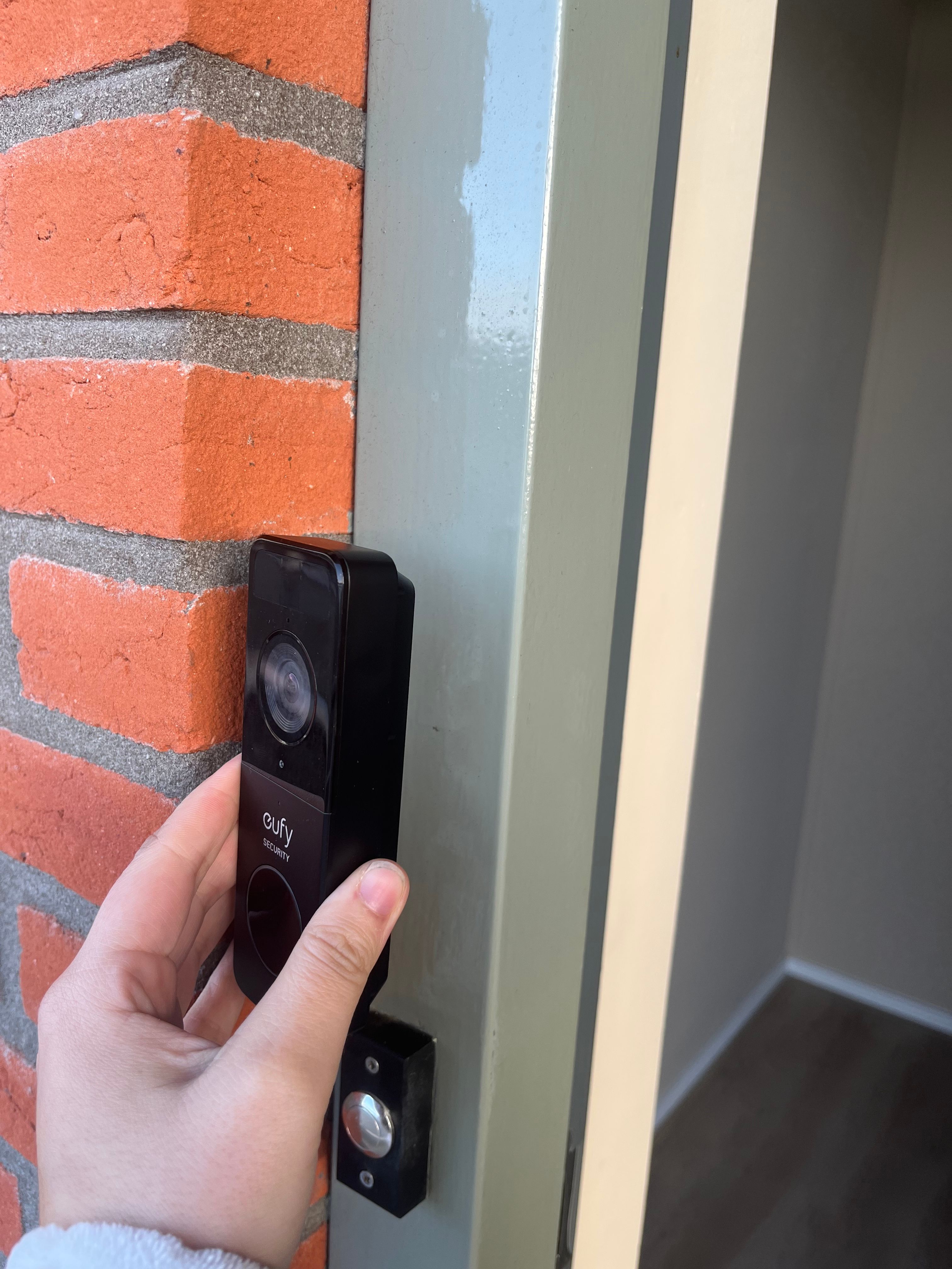 Intercom of deurbel: Installeren; Eufy doorbell moet aan deur gemon ... Intercom of deurbel: Installeren; Eufy doorbell moet aan deur gemon ...