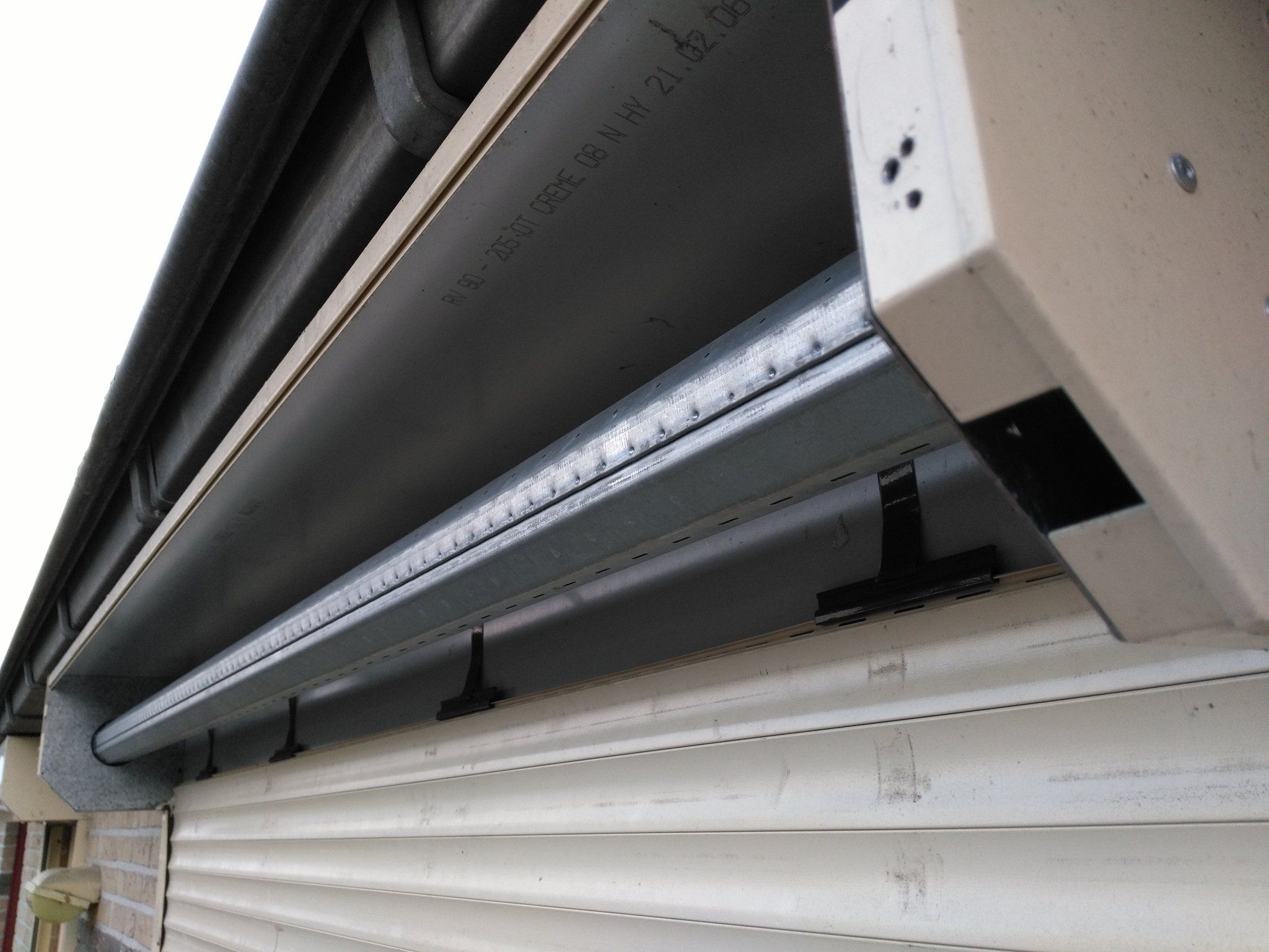 Rolluik motor vervangen - Werkspot