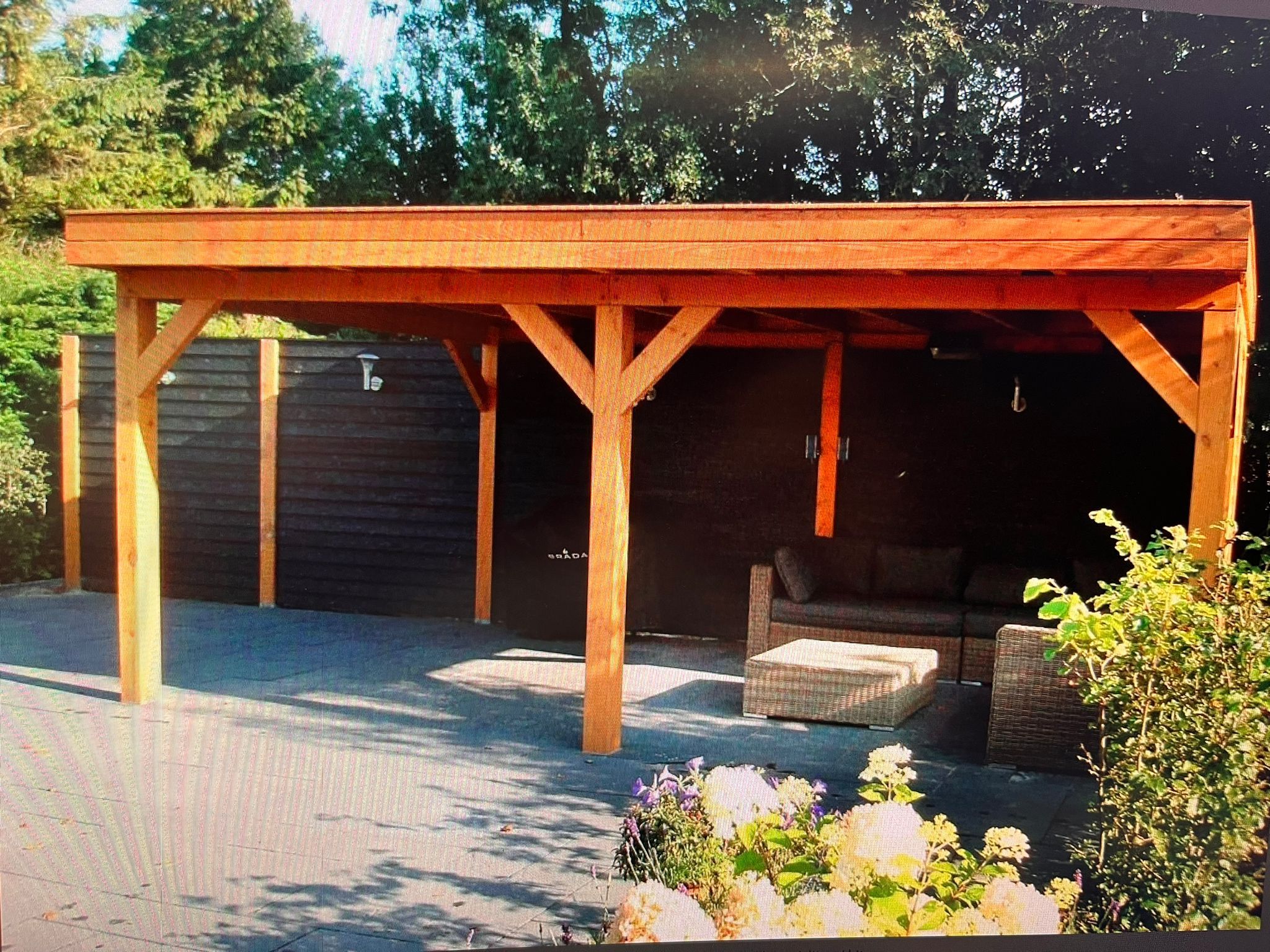 Constructie: Overkapping/Afdak; Bij de muur - Werkspot