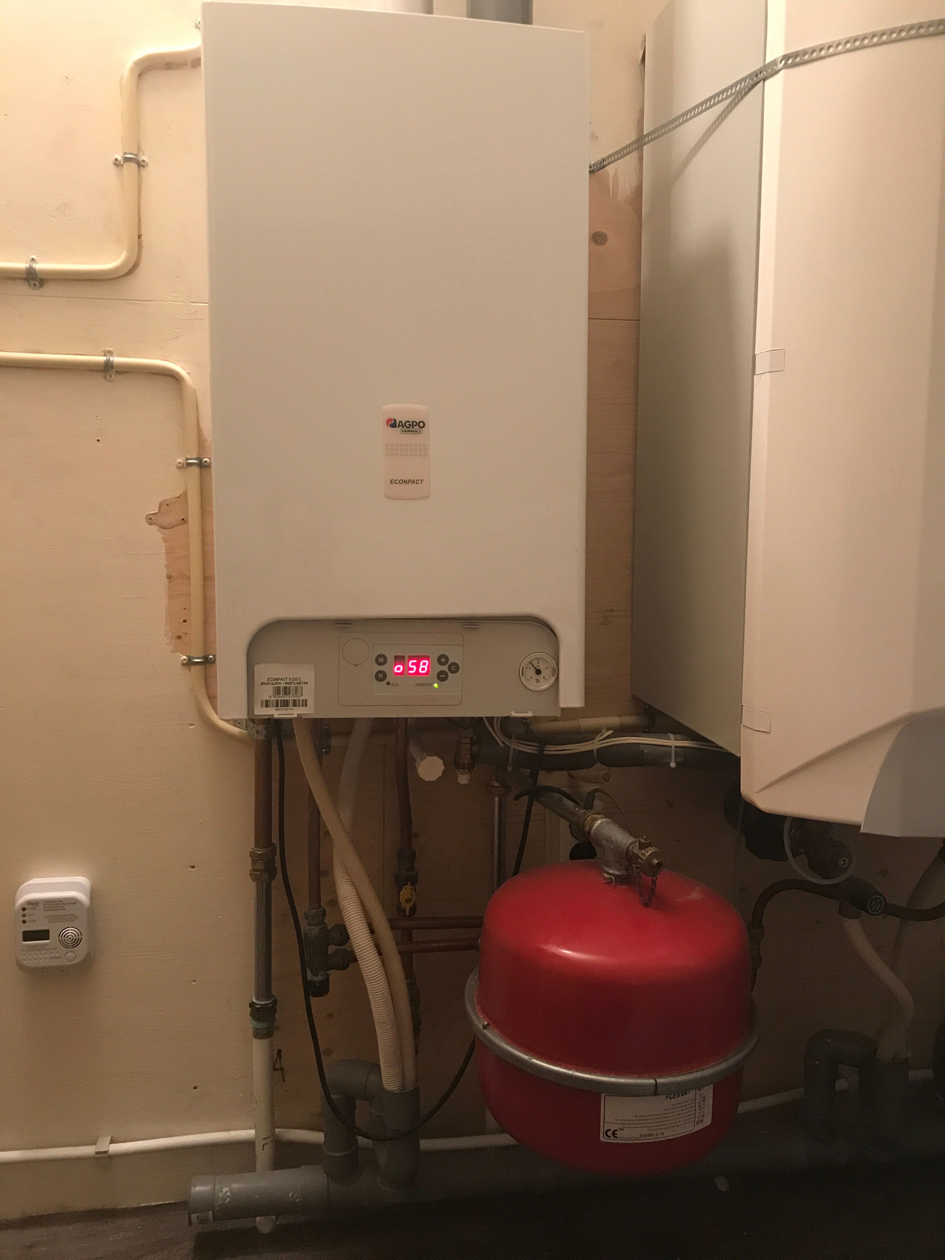 CV-ketel: Installatie, Oude apparaat verwijderen; Zolder - Werkspot