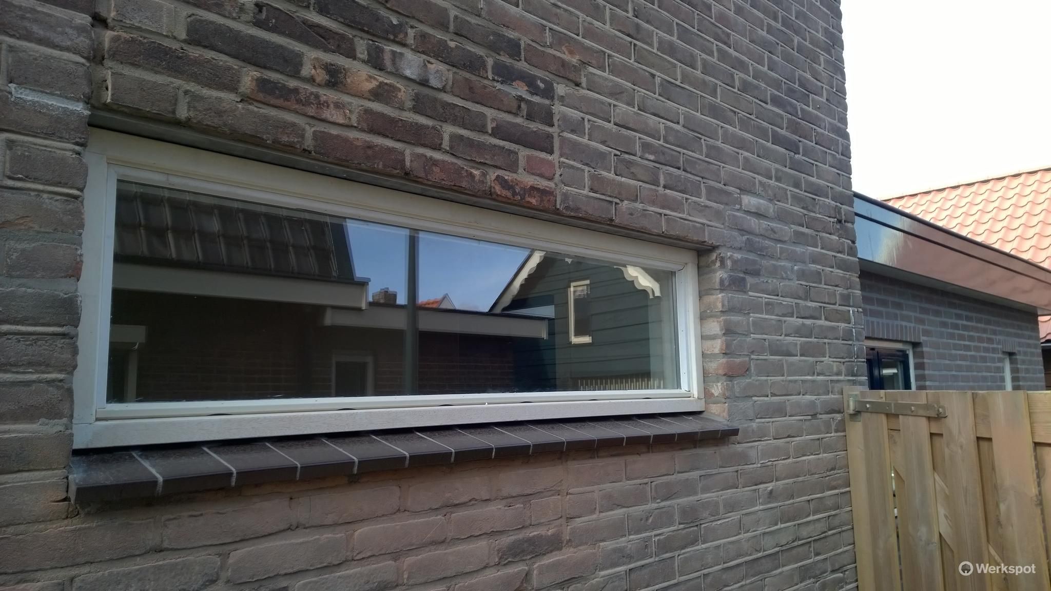 Raam plaatsen in bestaande buitenmuur - Werkspot